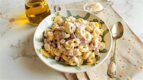 Tortellini Con Panna E Prosciutto Cotto Blumenstubeit