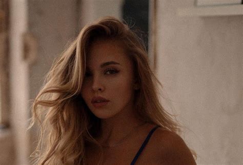 Anastasia Hales Instagram Twitter And Facebook On Idcrawl
