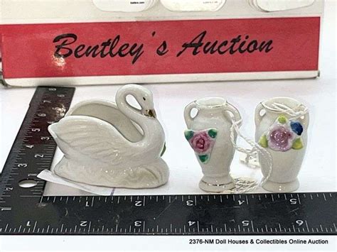 Swan Vase Figurines Bentley And Associates Llc