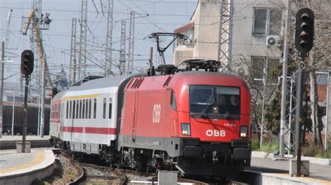 БДЖ осигурява над 8 000 допълнителни места във влаковете за почивните дни по случай Трети март