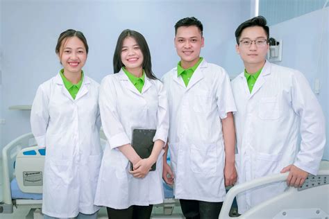 Học Xong Cấp 3 Nên Học Nghề Gì Lựa Chọn Phù Hợp Cho Tương Lai 2025