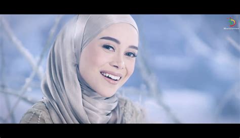 6 Potret Cantik Lesti Di Mv Bukan Cinta Biasa Tak Kalah Merdu Dari