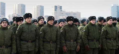 Электронные повестки через Госуслуги и запрет на выезд в 2023 правила