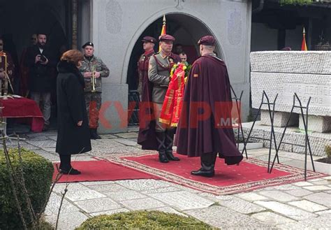 Сиљановска Давкова положи цвеќе по повод 153 годишнината од раѓањето на Гоце Делчев Курир