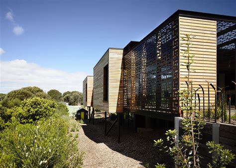 Wooden Blairgowrie House By Wolveridge Architects Creates Seaside Home