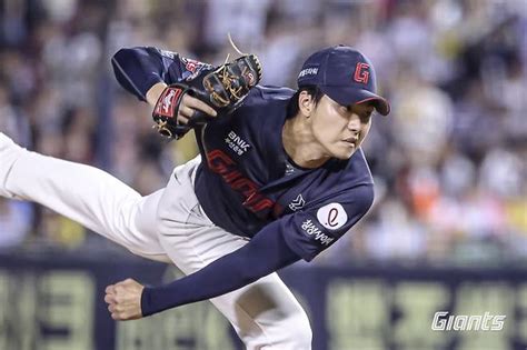 롯데 좌완 파이어볼러 장원준 이후 끊겼던 좌완 선발 명맥 이을까