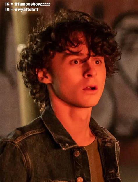 Picture Of Wyatt Oleff In General Pictures Wyatt Oleff 1674930002