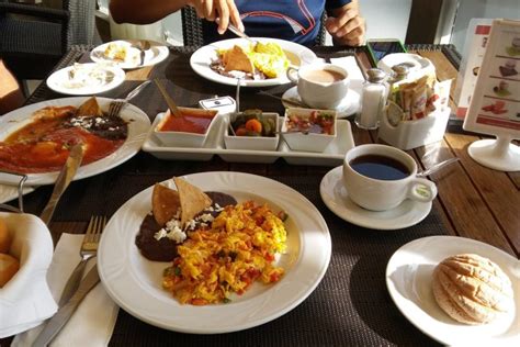 Total 34+ imagen desayuno buffet satelite - Abzlocal.mx
