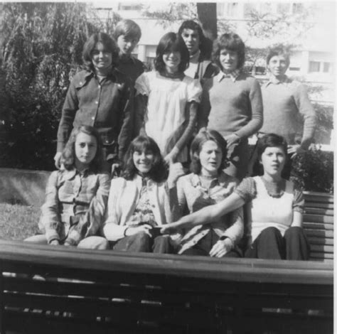 Photo De Classe Classe De 2nde 13 De 1972 Lycée Laure Gatet Copains