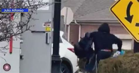 Orland Park Police Investigate Armed Robbery Of Armored Car Cbs Chicago