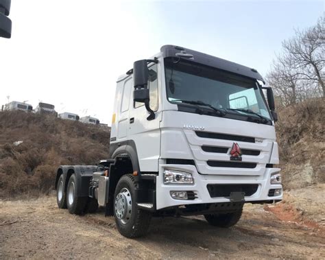 Sinotruk Howo 6x4 400430hp 10 Wheels Heavy Duty Prime Mover A7 N7 8x4