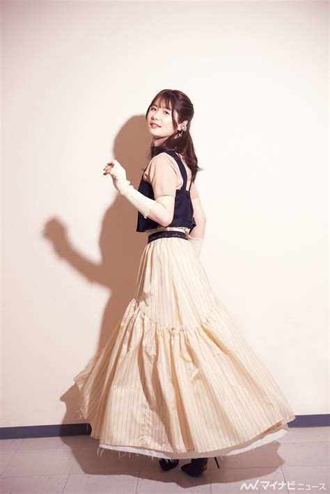 『罠の戦争』秘書役・小野花梨、草なぎ剛は「神に近い存在」座長から連鎖する“愛情”とは マイナビニュース