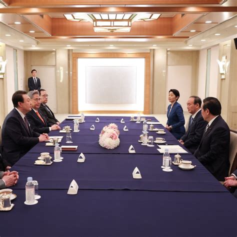 Japans Ex Pm Suga Leads Cross Party Group Promoting Japan South Korea
