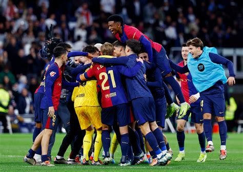 Barca Thrash Real Madrid 4 0 At Bernabeu Helped By Lewandowski Double