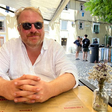 Mark Schutz Fora Travel