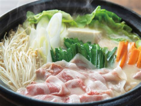 平田牧場コラーゲン入り金華豚白湯鍋スープ金華豚と三元豚を黄金比率で配合した特製水ぎょうざ家族みんなで楽しめるおいしい新商品2種が