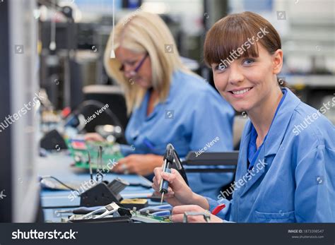 6 083 Assembly Lab Images Stock Photos Vectors Shutterstock