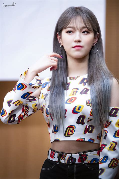 프로미스나인의 꿀깅이 막내 백지헌 If 인스티즈 Instiz 이슈 카테고리