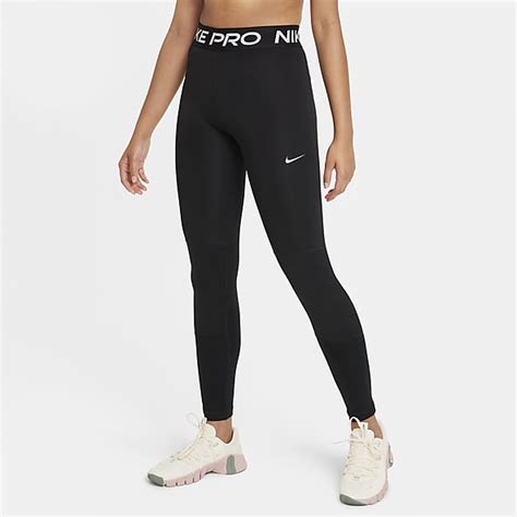 Nike Pro. Nike IT