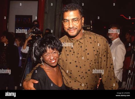 Charnele Browns Instagram Twitter And Facebook On Idcrawl