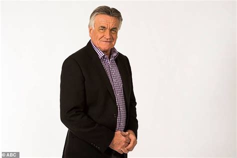 Queen Elizabeth Ii Death Barrie Cassidy Slams Abc Over Its Wall To