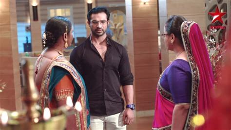 Saath Nibhana Saathiya S01e1538 Ahem Takes Gopi To The Temple Full