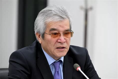 吉国务秘书呼吁俄罗斯人民和睦相处