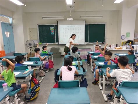 臺中市教育電子報 寫有溫度的詩低年級童詩教學示例