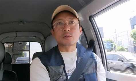 Kim Dae Ho Helps His Younger Brother Who Won The Subscription To Move
