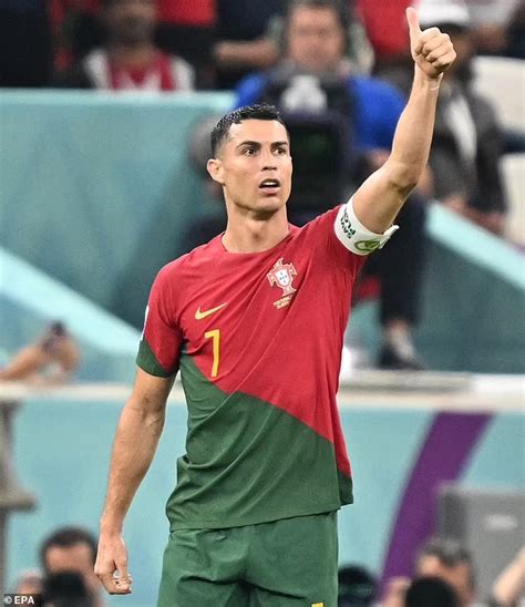 Ronaldo Ký Hợp đồng Với Al Nassr Trước Cuối Năm