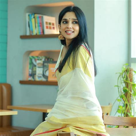 Nyla Usha Photos Pictures And Hd Images Kerala Com