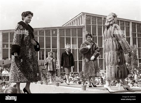 Utrinek Z Modne Revije 15 Mariborskega Tedna 1958 Is A Fashion Show
