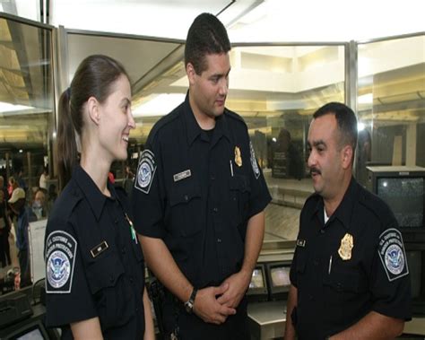 What Are The Powers Of Immigration Officers