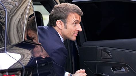 Macron Afronta La Votación De Dos Mociones De Censura