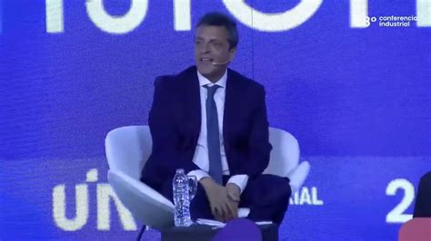 Sergio Massa Aclaró Que No Tiró La Botella De Agua Con La Mirada
