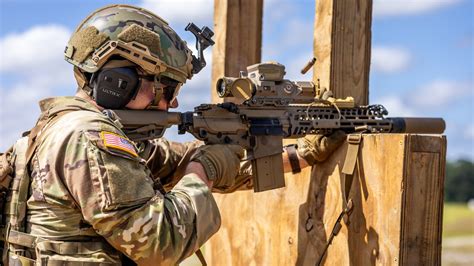 Marines Not Interested In Swapping M27 For Army M7 Anytime Soon