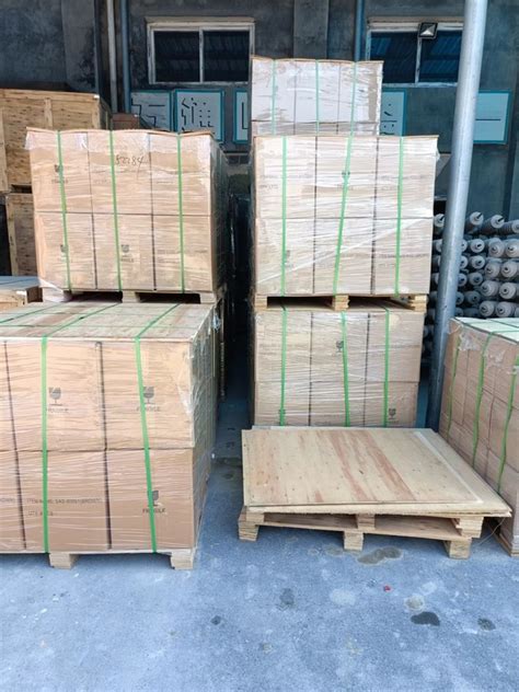 Brown Glazed Oil Ass High Voltage Porcelain Bushing Oem Available 258kv