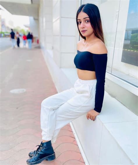 Bhavi Mewada Instagram Star Age Biography Boyfriend Hometown