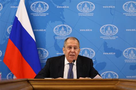 Лавров 26 ноября примет участие во встрече с главами МИД Индии и Китая