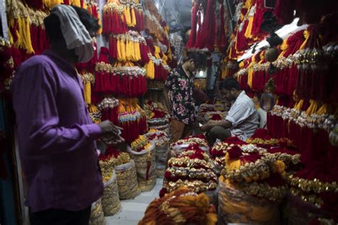Asian Markets Mostly Lower As Virus Forces New Lockdowns Cambodianess