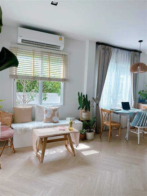 แต่งห้องรับแขกคุมโทน สำหรับบ้านทาวน์โฮมไซต์เล็ก แกลเลอรีที่โพสต์โดย