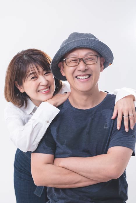 新田恵利さん（55歳）闘病中の旦那さんとの仲睦まじい姿を撮りおろし！特別カット集 美st Online
