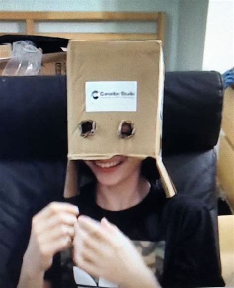 Pin En F I N N W O L F H A R D