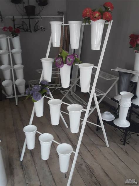 Цветарски стойки Търговско и ресторантьорско оборудване София НАЛИЧНИ 1 БРОЯ Пирамида