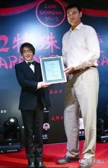 姚明合影照片集锦，最后一张是谁？ 知乎
