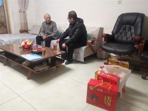 新合农资公司“新春慰问暖人心” 新合农业生产资料公司 直属公司 市社概况 新乡市供销合作社
