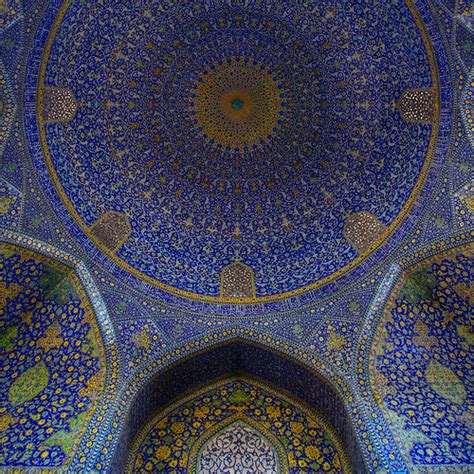 Geeks Rule Quasicrystalline Patterns In Mediaeval Islamic Architecture
