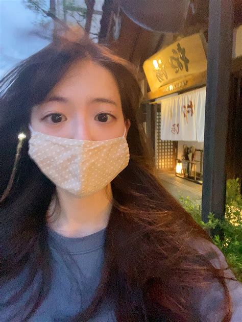 松井未季まみこ♨️ On Twitter 前髪が飛んでった🍃24歳🫠 今日は風が強く肌寒いので🥶 城崎温泉の中でもｱﾁｱﾁの湯である