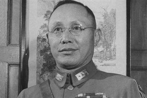 此人是國民黨一級上將，兩次要幹掉蔣介石，卻對癌症老婆不離不棄 每日頭條