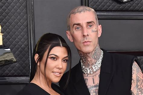 Travis Barker Plane Crash What The Musician Has Said About The 2008